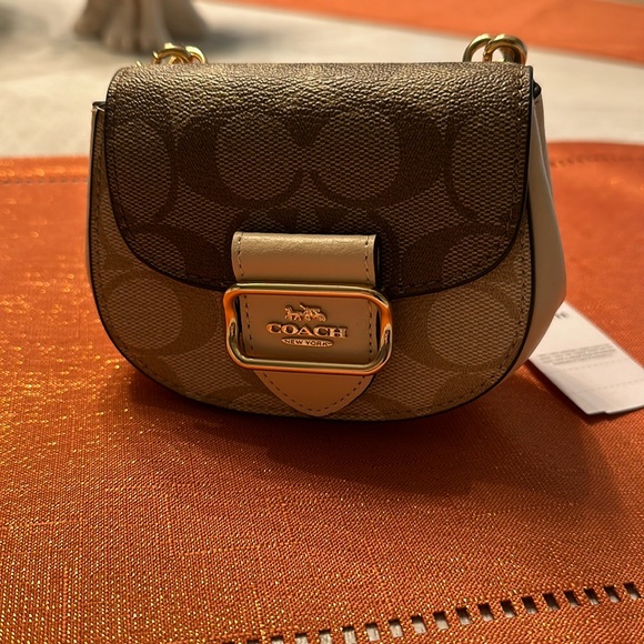 Coach | Bags | Coach Morgan Card Case Crossbody Chain Blocked Signature ...